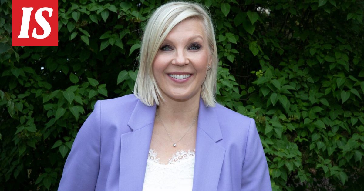 Vappu Pimiä julkaisi romantiikkaa tihkuvan kuvan Teemu-puolisonsa kanssa – ”Tinahäät!” - Ilta ...