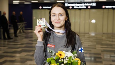 Reetta Hurske: Poikaystävä Topias Palmia häirittiin kesken kultajuoksun ...