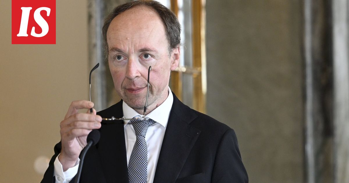 Jussi Halla-aho ottaa kantaa soihtukulkueesta syntyneeseen kohuun ...