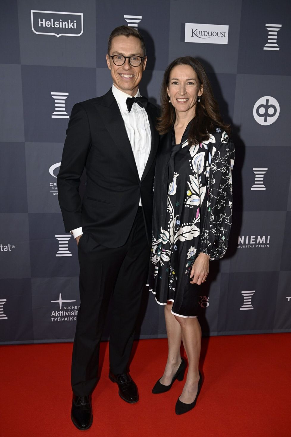 Asiantuntija arvioi Susanne Innes-Stubbin tyylin - Ilta-Sanomat