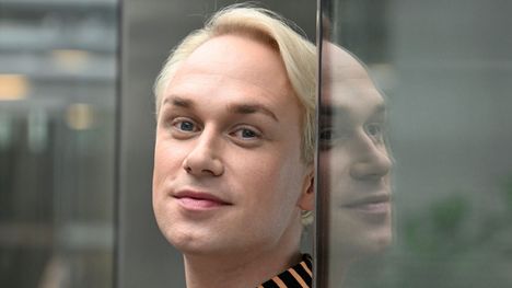 Christoffer Strandberg remontoi Siuntion-kotiaan puolisonsa kanssa ...