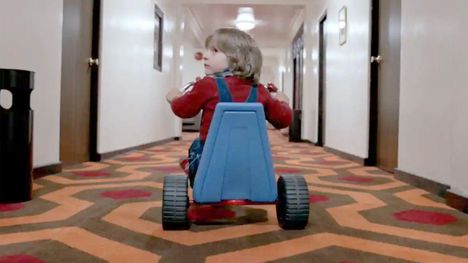Tältä Hohto-elokuvan pikkupoika Danny Lloyd näyttää aikuisena - Ilta ...