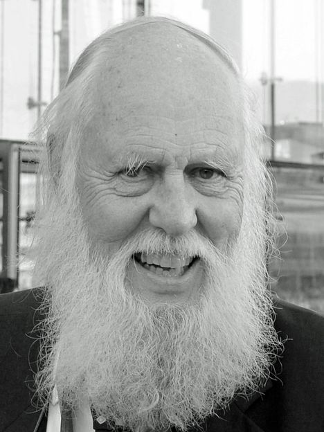 Kansainvälisesti arvostettu puunjalostusprosessien kehittäjä ja ...