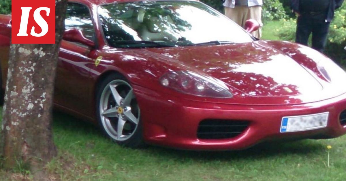 Kuva: Tuusulasta varastettiin 100 000 euron arvoinen Ferrari - Ilta-Sanomat