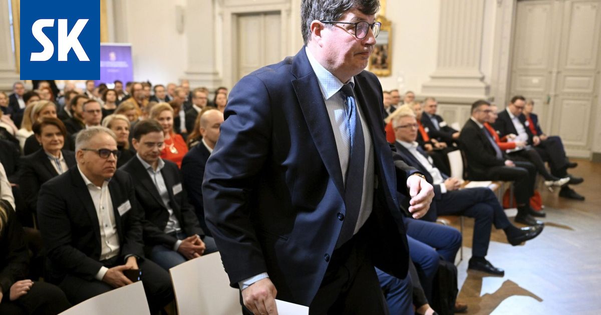 Työministeri Arto Satonen vetoaa työmarkkinaosapuoliin - Satakunnan Kansa