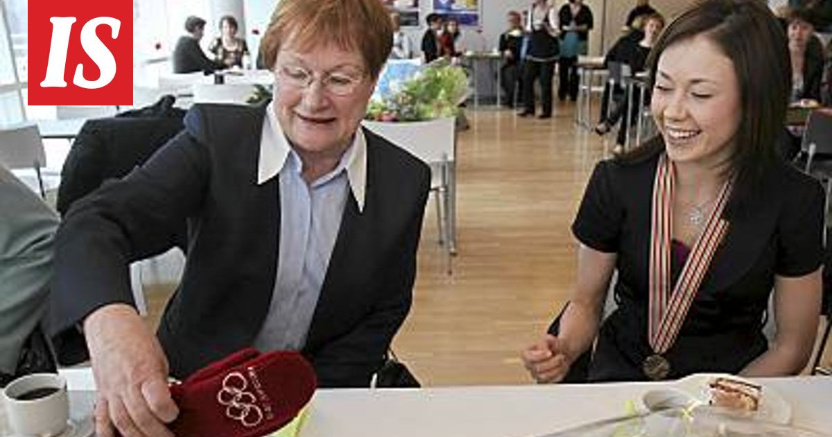 Taitoluistelu: Tarja Halonen juhlisti Laura Lepistön MM-pronssia - Ilta ...