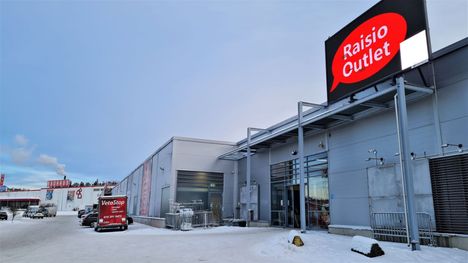 Kuninkojalla aloittaneessa Raisio Outletissa on kauppoja kaupassa ...