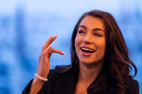 Uniikin Sandra-tyttöystävä kisaa Diilissä - Ilta-Sanomat