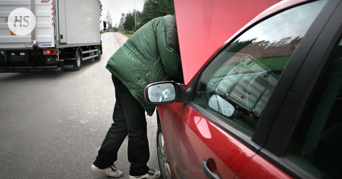 Mitä pitää tehdä, kun auto sammuu tielle? Asiantuntija neuvoo | HS.fi