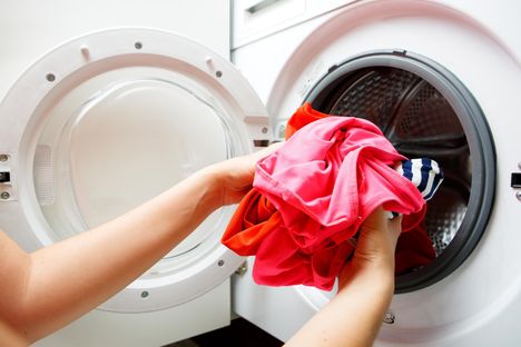 Kaikkein yleisin pyykinpesuvirhe voi jättää pyykin likaiseksi: ”Myös ...
