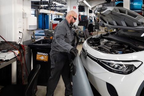 Kerro autosi, niin hakukone kertoo miten se pärjää katsastuksessa | HS.fi