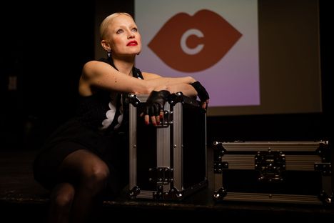 Chisu kertoo, miksi hän lopettaa soolouransa - Ilta-Sanomat