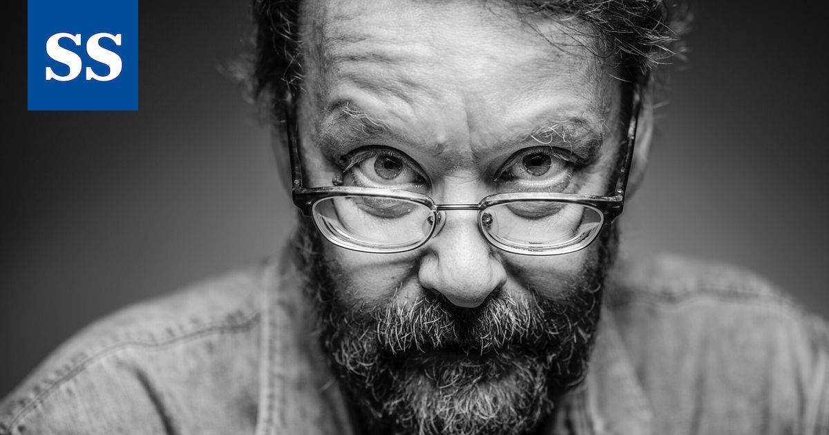 Mika Toivanen julkaisi kirjan studiomuusikoista, mukana Tapio Mongo ...