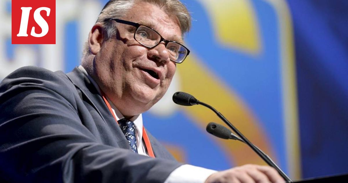 Timo Soini valittiin uudestaan perussuomalaisten puheenjohtajaksi ...