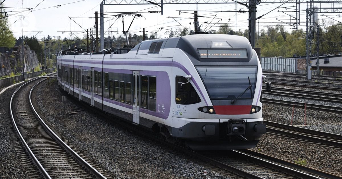 HSL-alueen lähijunista poistetaan konduktöörit, tilalle ...