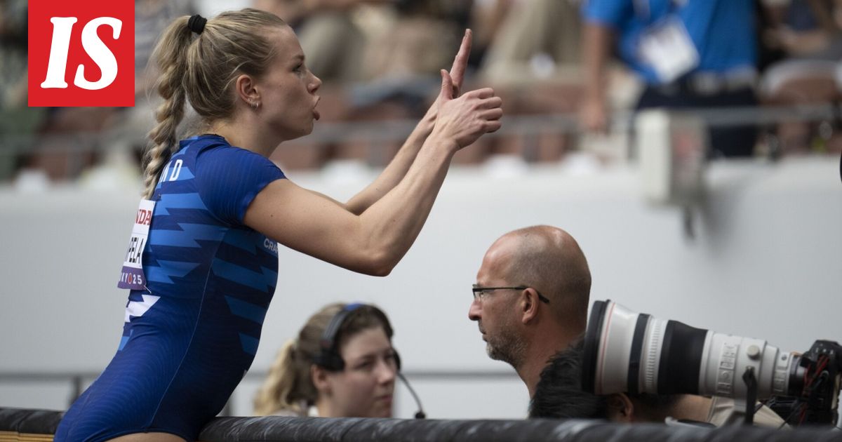 Elina Lampela maansa myyneenä - Ilta-Sanomat