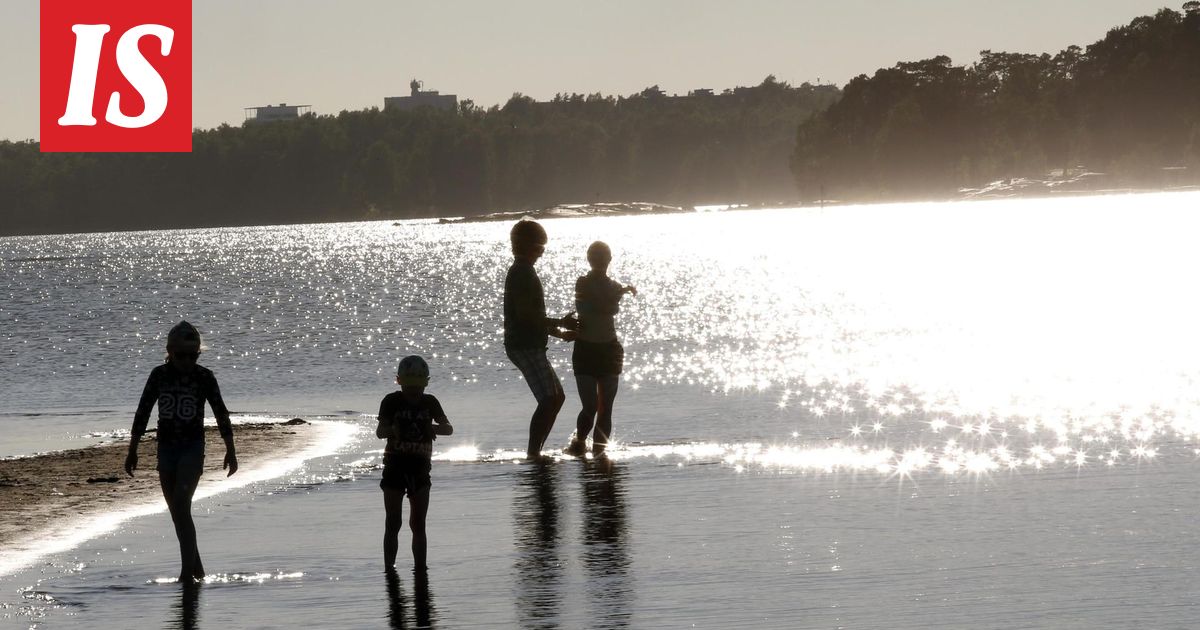 Näin Atlantilta vyöryvä kuuma ilma sysää Vienanmeren matalapaineen ...