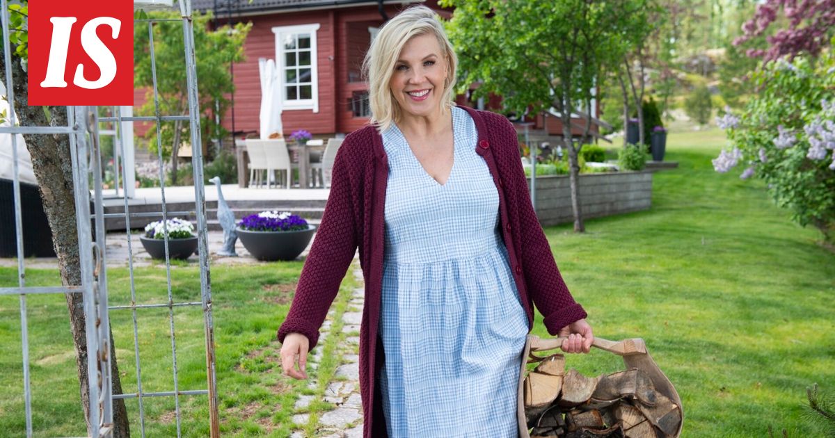 Vappu Pimiä julkaisi kuvia Teemu-puolisostaan mökkipuuhissa - Ilta-Sanomat