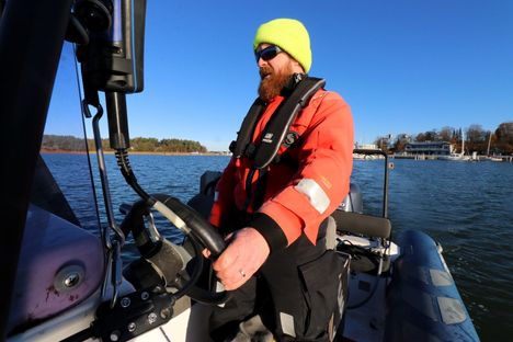 Naantali pelastaa vesialueita: Septiä kerätään ja ruokoa murskataan ...